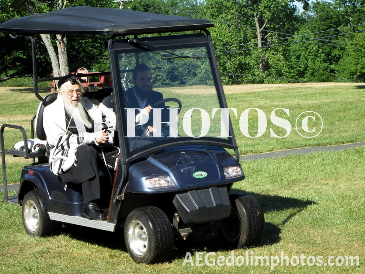 Rav Aaron Schechter in Camp Morris 2012 – AE Gedolim Photos